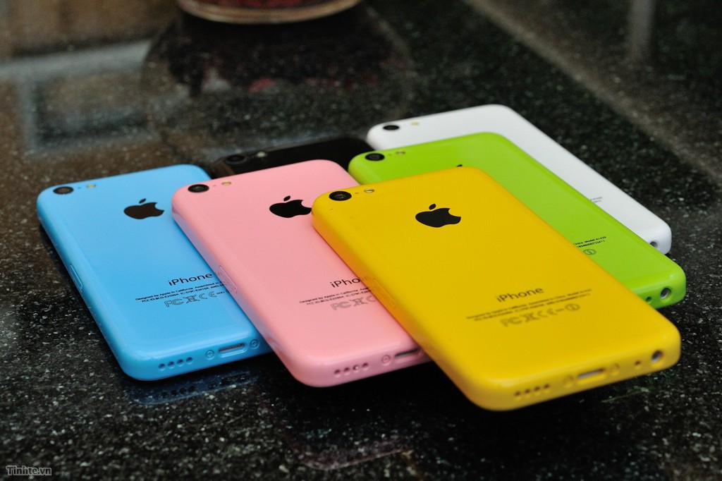 Imágenes ficticias de un iPhone 5C en rosa y amarillo-naranja