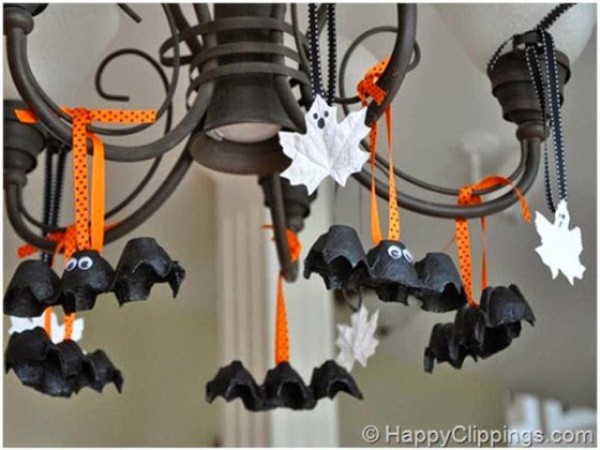 Manualidades de Halloween: Murciélagos con cartones de huevos