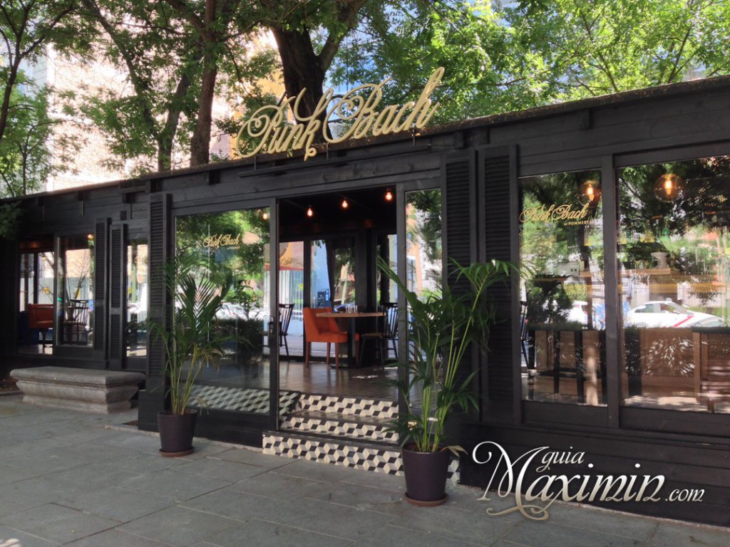 Punk Bach su terraza y sus desayunos (Madrid)