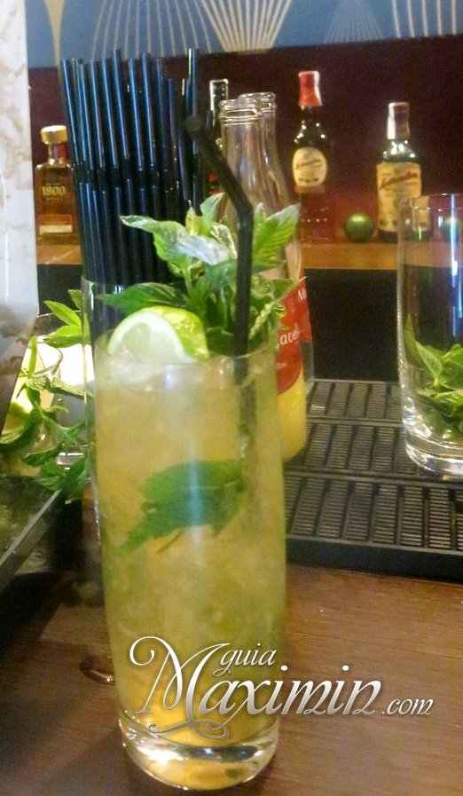 Preparado de mojito Playa Bávaro de Tavasa en las mejores terrazas