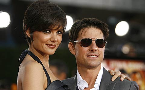 Katie Holmes harta de su poca vida sexual