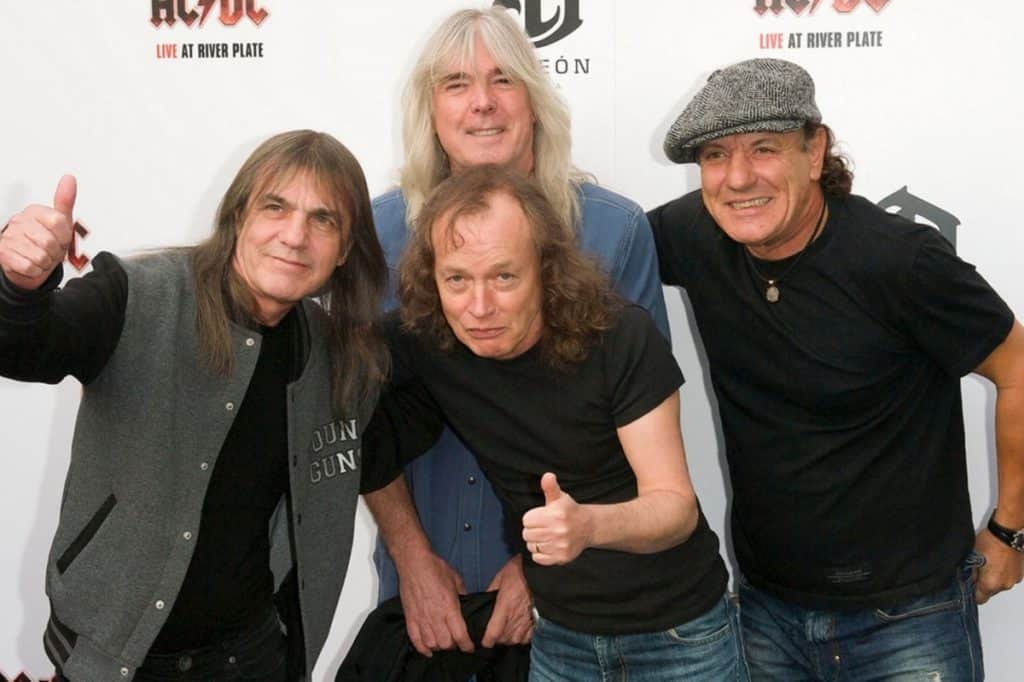 El día que The Stranglers se burlaron de AC/DC