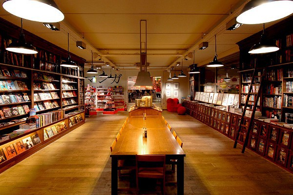 Cook and Book, librería y restaurante en Bruselas