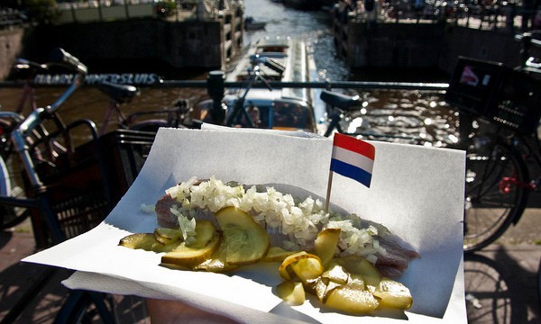 El Haring o como comerse un arenque crudo