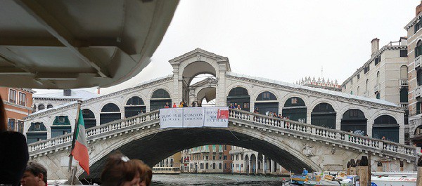 Puente Rialto, el más famoso de Venecia